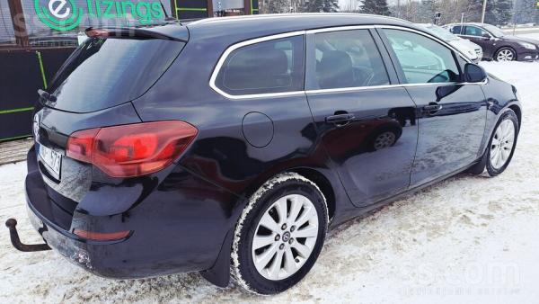 Opel Astra 2011 Rīga, ar dzinēja tilpumu 2.00 L un nobraukumu 306 tūkst. km par 3400 €, foto 2 vietnē AUTOMOTO.COM.LV