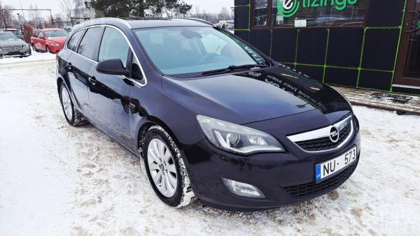 Opel Astra 2011 Rīga, ar dzinēja tilpumu 2.00 L un nobraukumu 306 tūkst. km par 3400 €, foto 3 vietnē AUTOMOTO.COM.LV