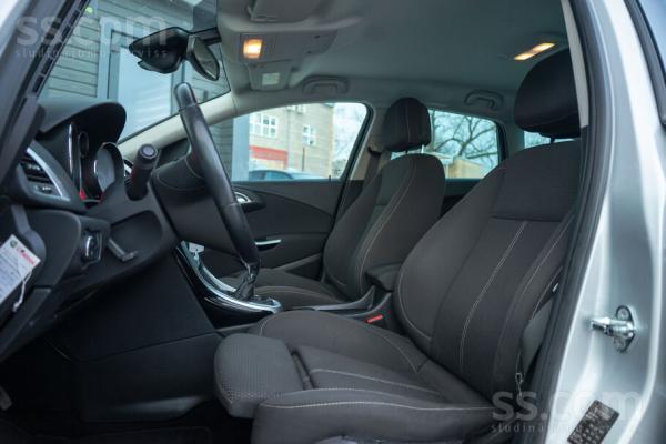 Opel Astra 2011 Liepāja, ar dzinēja tilpumu 1.40 L un nobraukumu 242 tūkst. km par 4200 €, foto 6 vietnē AUTOMOTO.COM.LV