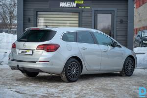 Opel Astra 2011 in Liepaja, with an engine capacity of 1.40 L and mileage of 242 thousand km for 4200 €, photo 3 on AUTOMOTO.COM.LV