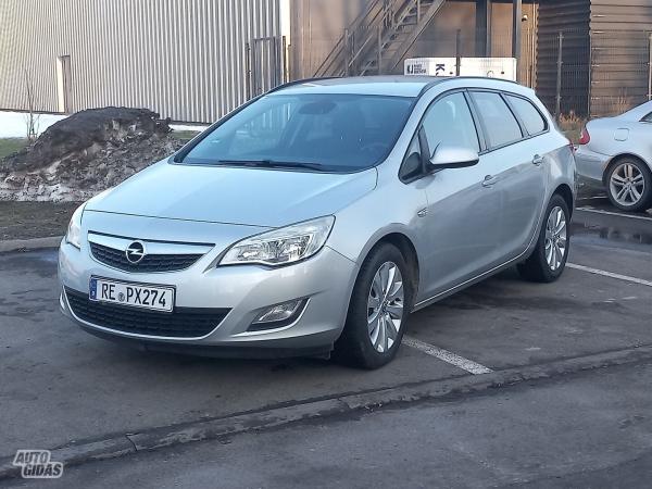 Opel Astra 2011 Viļņa, ar dzinēja tilpumu 1.70 L un nobraukumu 246 tūkst. km par 2990 €, foto 5 vietnē AUTOMOTO.COM.LV