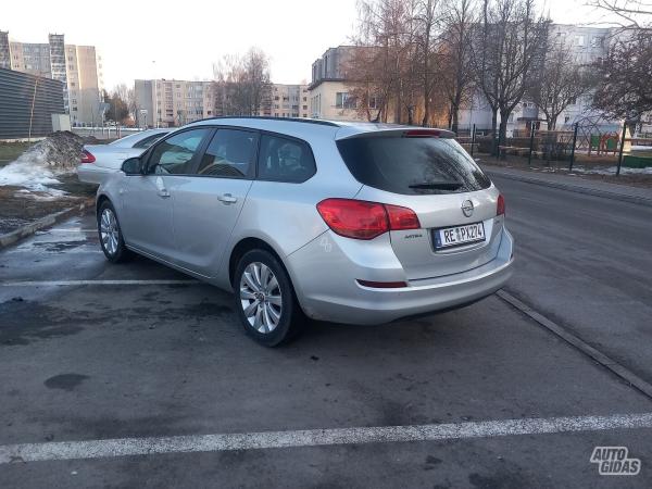 Opel Astra 2011 Viļņa, ar dzinēja tilpumu 1.70 L un nobraukumu 246 tūkst. km par 2990 €, foto 6 vietnē AUTOMOTO.COM.LV