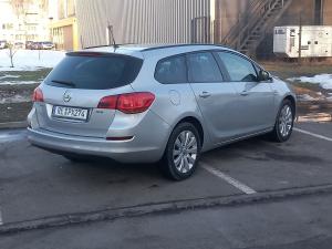 Opel Astra 2011 in Vilnius, with an engine capacity of 1.70 L and mileage of 246 thousand km for 2990 €, photo 7 on AUTOMOTO.COM.LV