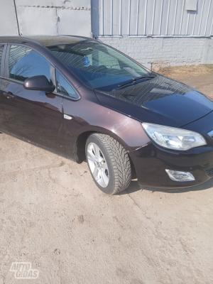 Opel Astra 2011 Viļņa, ar dzinēja tilpumu 1.70 L un nobraukumu 256 tūkst. km par 2350 €, foto  vietnē AUTOMOTO.COM.LV
