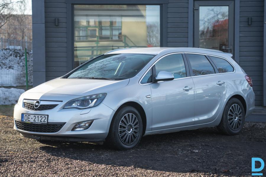 Opel Astra 2011 Liepāja, ar dzinēja tilpumu 1.40 L un nobraukumu 242 tūkst. km par 4400 €, foto 1 vietnē AUTOMOTO.COM.LV