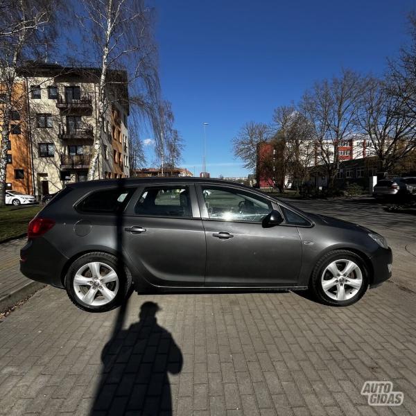 Opel Astra 2011 Klaipėda, ar dzinēja tilpumu 1.70 L un nobraukumu 367 tūkst. km par 2300 €, foto 4 vietnē AUTOMOTO.COM.LV