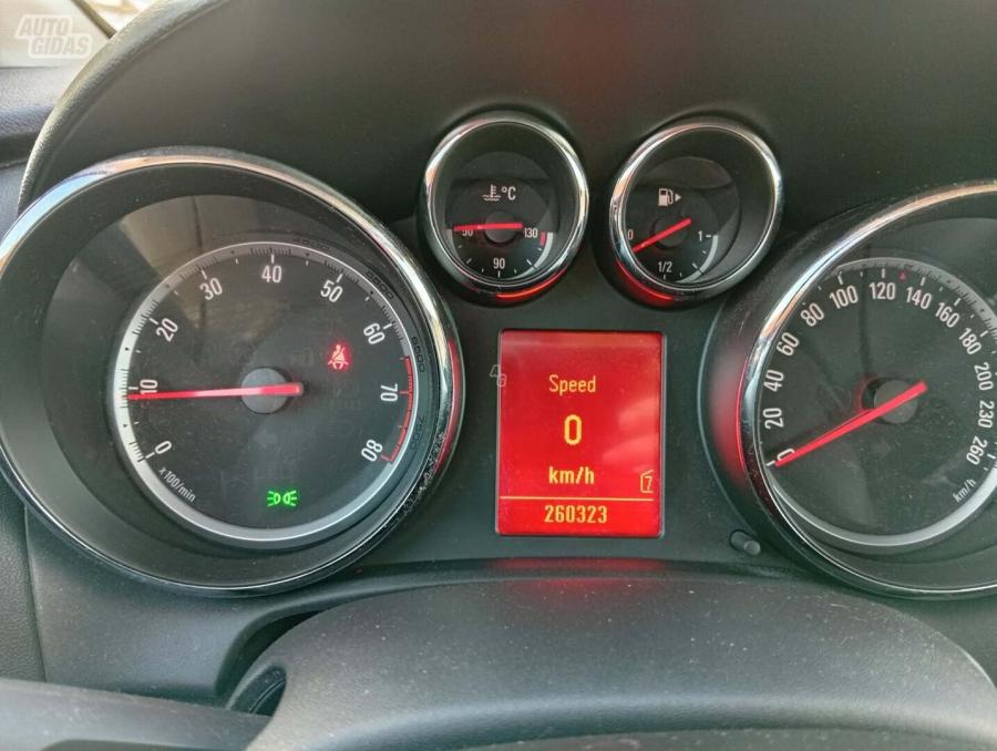 Opel Astra 2011 Kretinga, ar dzinēja tilpumu 1.40 L un nobraukumu 260 tūkst. km par 3200 €, foto 9 vietnē AUTOMOTO.COM.LV