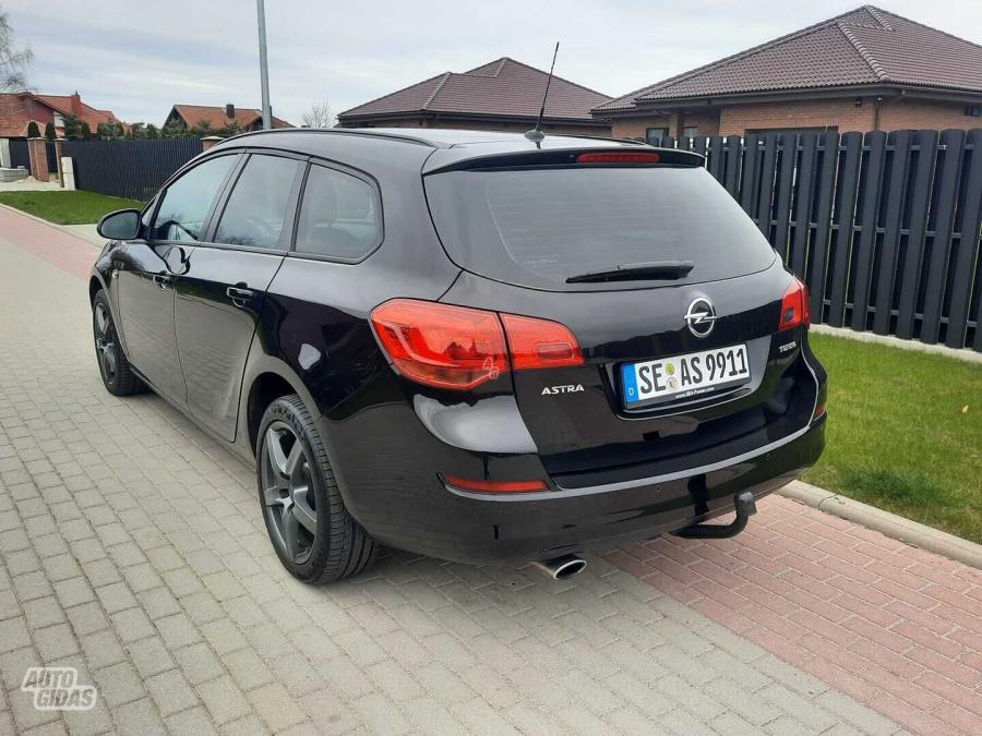 Opel Astra 2011 Kretinga, ar dzinēja tilpumu 2.00 L un nobraukumu 224 tūkst. km par 4390 €, foto 10 vietnē AUTOMOTO.COM.LV