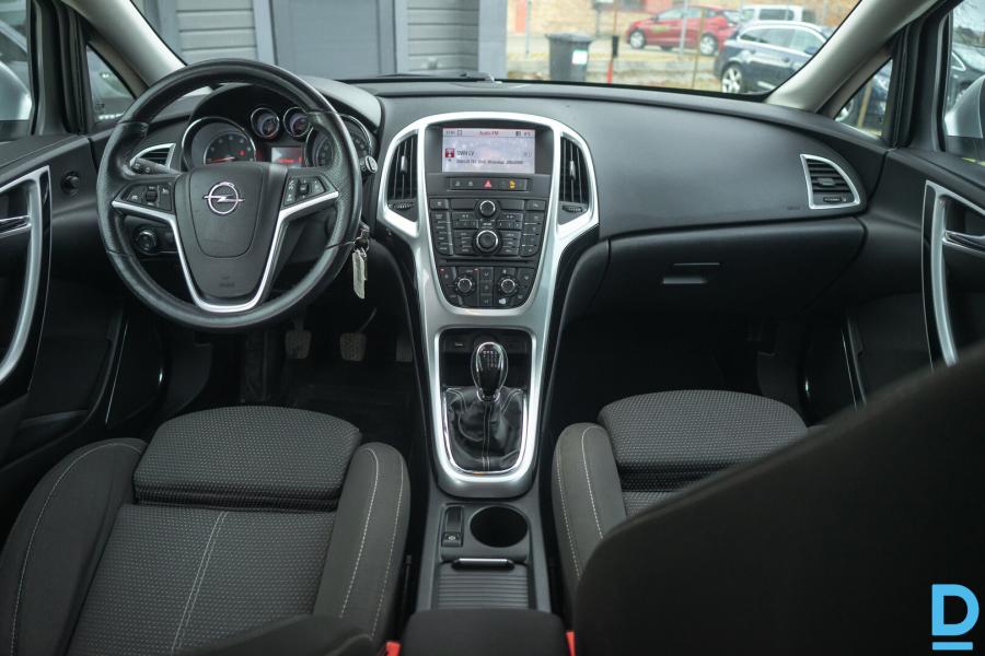 Opel Astra 2011 Liepāja, ar dzinēja tilpumu 1.40 L un nobraukumu 242 tūkst. km par 4400 €, foto 6 vietnē AUTOMOTO.COM.LV