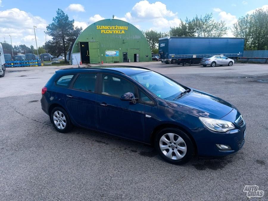 Opel Astra 2011 Kauņa, ar dzinēja tilpumu 1.70 L un nobraukumu 30 tūkst. km par 1890 €, foto 4 vietnē AUTOMOTO.COM.LV