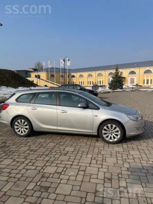 Opel Astra 2011 Daugavpils, ar dzinēja tilpumu 1.70 L un nobraukumu 268 tūkst. km par 3550 €, foto 4 vietnē AUTOMOTO.COM.LV