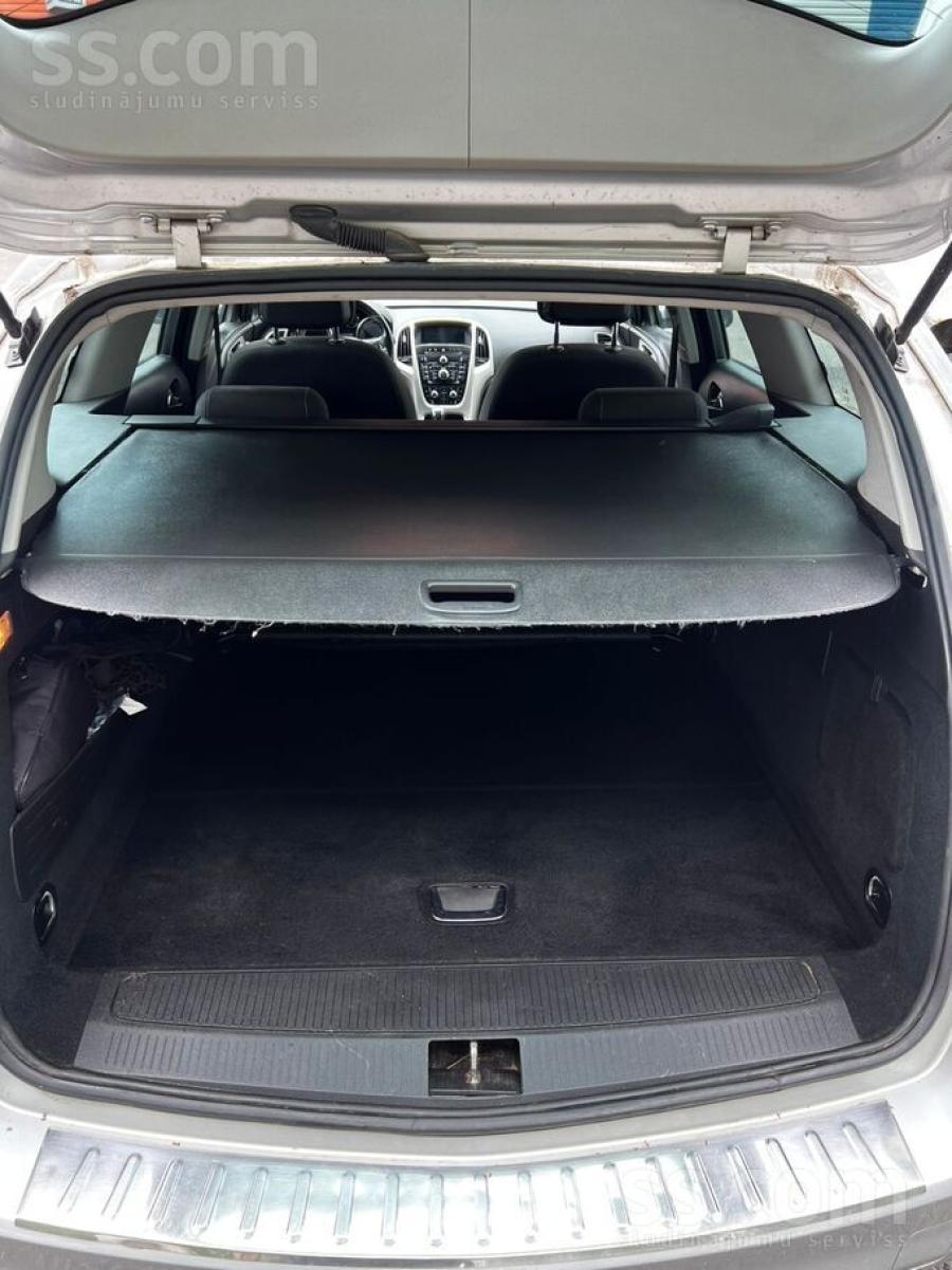 Opel Astra 2011 Jelgava, ar dzinēja tilpumu 1.70 L un nobraukumu 218 tūkst. km par 3500 €, foto 7 vietnē AUTOMOTO.COM.LV