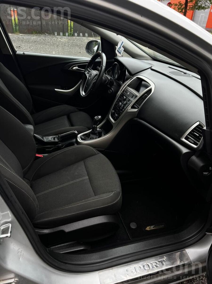 Opel Astra 2011 Jelgava, ar dzinēja tilpumu 1.70 L un nobraukumu 218 tūkst. km par 3500 €, foto 8 vietnē AUTOMOTO.COM.LV