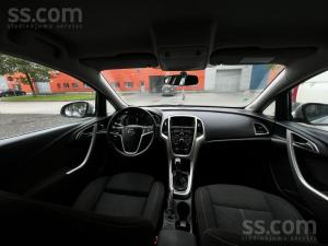 Opel Astra 2011 Jelgava, ar dzinēja tilpumu 1.70 L un nobraukumu 218 tūkst. km par 3500 €, foto 10 vietnē AUTOMOTO.COM.LV