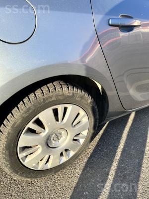 Opel Astra 2011 Rīga, ar dzinēja tilpumu 1.70 L un nobraukumu 254 tūkst. km par 3200 €, foto 8 vietnē AUTOMOTO.COM.LV