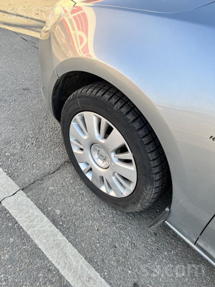 Opel Astra 2011 Rīga, ar dzinēja tilpumu 1.70 L un nobraukumu 254 tūkst. km par 3200 €, foto 10 vietnē AUTOMOTO.COM.LV