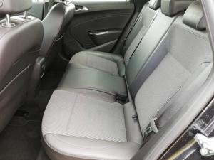 Opel Astra 2011 in Riga, with an engine capacity of 2.00 L and mileage of 233 thousand km for 4990 €, photo 17 on AUTOMOTO.COM.LV