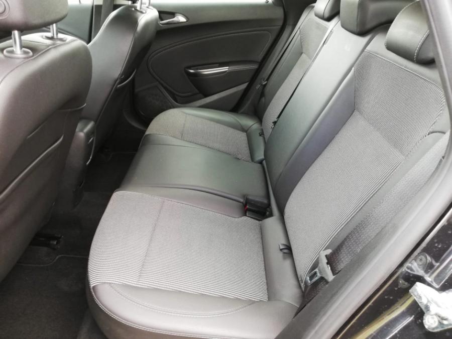 Opel Astra 2011 in Riga, with an engine capacity of 2.00 L and mileage of 233 thousand km for 4990 €, photo 17 on AUTOMOTO.COM.LV