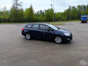 Opel Astra 2011 in Kaunas, with an engine capacity of 1.70 L and mileage of 296 thousand km for 1690 €, photo 6 on AUTOMOTO.COM.LV