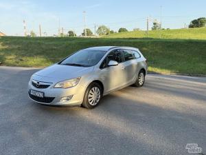Opel Astra 2011 Viļņa, ar dzinēja tilpumu 1.70 L un nobraukumu 440 tūkst. km par 1450 €, foto 3 vietnē AUTOMOTO.COM.LV