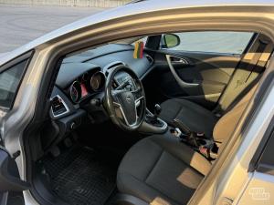 Opel Astra 2011 Viļņa, ar dzinēja tilpumu 1.70 L un nobraukumu 440 tūkst. km par 1450 €, foto 8 vietnē AUTOMOTO.COM.LV