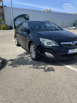 Opel Astra 2011 Viļņa, ar dzinēja tilpumu 2.00 L un nobraukumu 240 tūkst. km par 3300 €, foto 4 vietnē AUTOMOTO.COM.LV