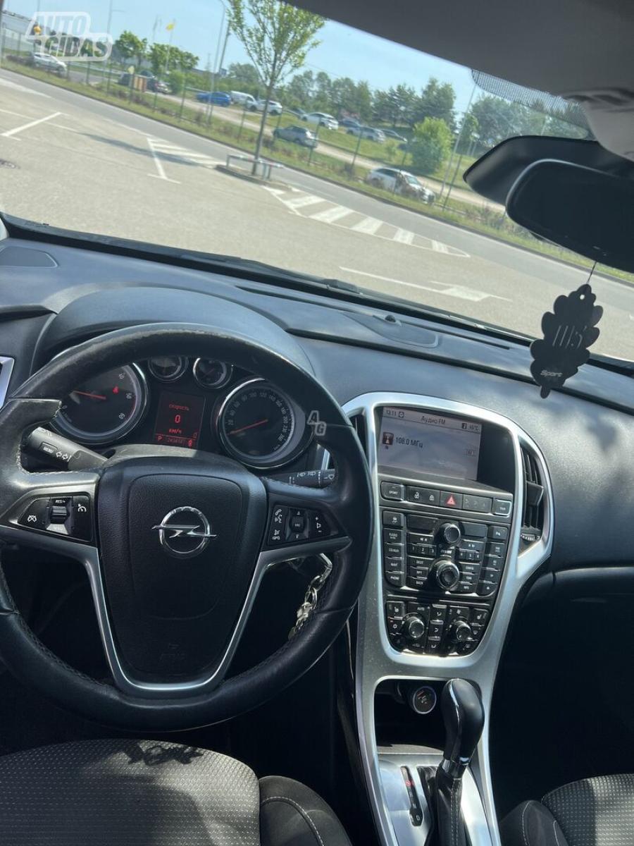 Opel Astra 2011 Viļņa, ar dzinēja tilpumu 2.00 L un nobraukumu 240 tūkst. km par 3300 €, foto 6 vietnē AUTOMOTO.COM.LV