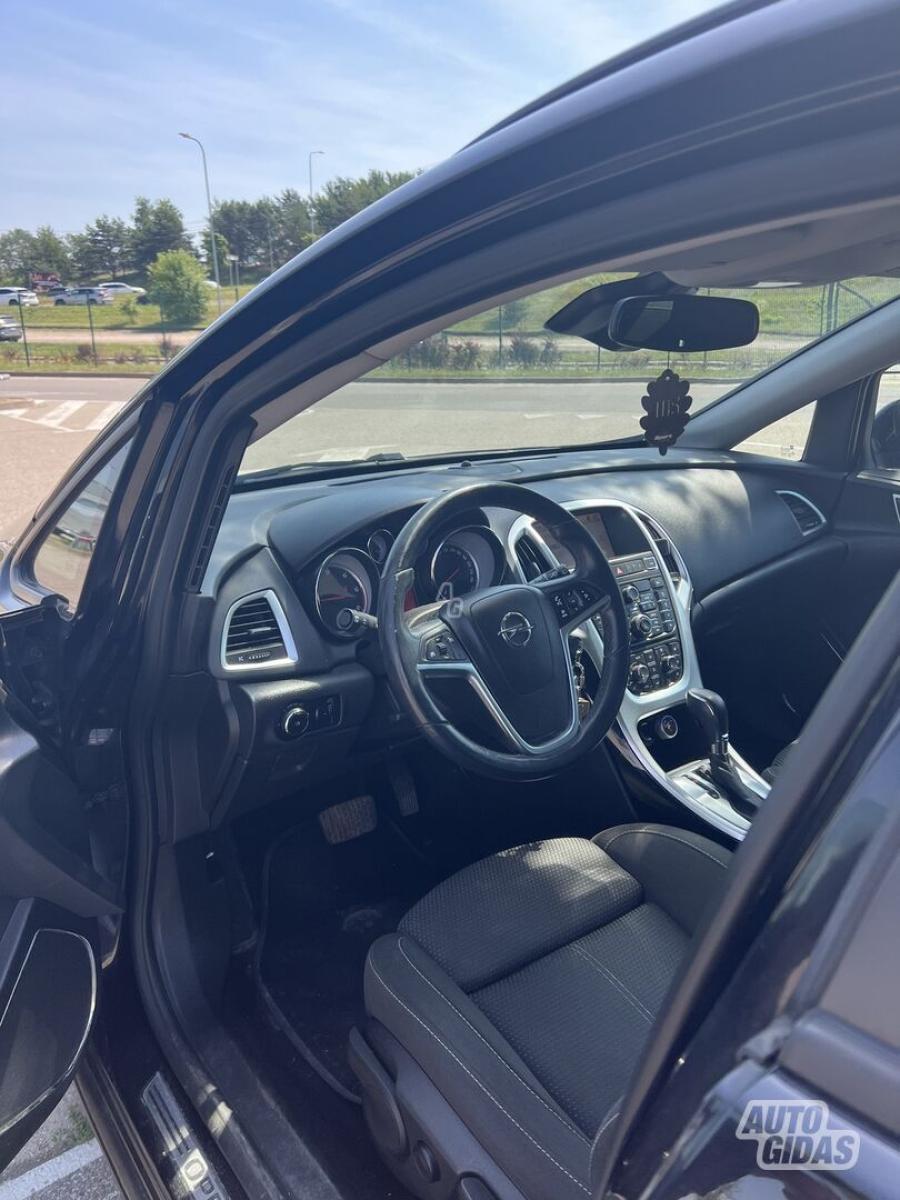 Opel Astra 2011 Viļņa, ar dzinēja tilpumu 2.00 L un nobraukumu 240 tūkst. km par 3300 €, foto 7 vietnē AUTOMOTO.COM.LV