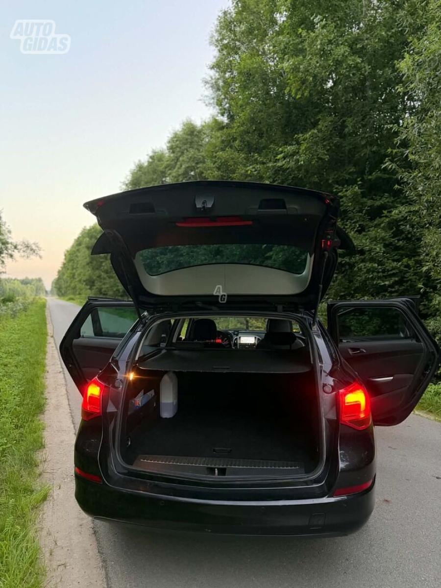 Opel Astra 2011 Panevēža, ar dzinēja tilpumu 1.70 L un nobraukumu 332 tūkst. km par 3700 €, foto 5 vietnē AUTOMOTO.COM.LV