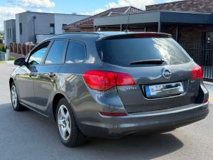 Opel Astra 2011 Viļņa, ar dzinēja tilpumu 1.70 L un nobraukumu 300 tūkst. km par 1250 €, foto 7 vietnē AUTOMOTO.COM.LV