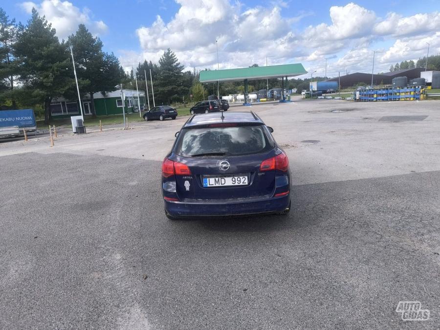 Opel Astra 2011 Kauņa, ar dzinēja tilpumu 1.70 L un nobraukumu 301 tūkst. km par 1490 €, foto 4 vietnē AUTOMOTO.COM.LV