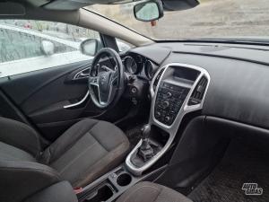 Opel Astra 2012 in Kelme, with an engine capacity of 1.40 L and mileage of 270 thousand km for 1700 €, photo 6 on AUTOMOTO.COM.LV