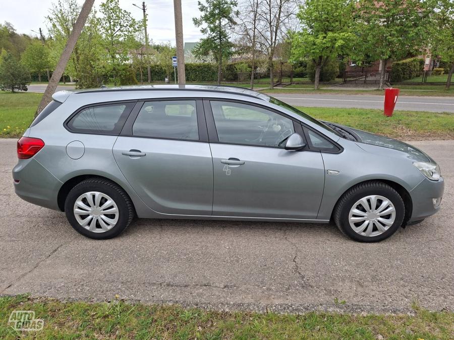 Opel Astra 2012 Ukmergė, ar dzinēja tilpumu 1.70 L un nobraukumu 245 tūkst. km par 2750 €, foto 5 vietnē AUTOMOTO.COM.LV