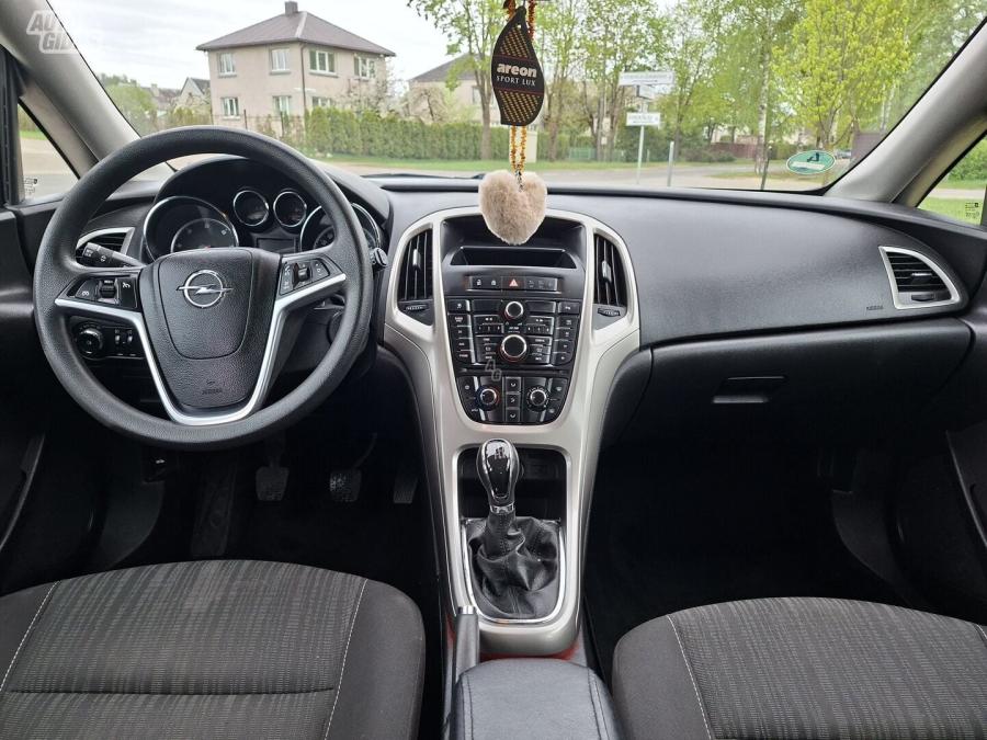 Opel Astra 2012 Ukmergė, ar dzinēja tilpumu 1.70 L un nobraukumu 245 tūkst. km par 2750 €, foto 9 vietnē AUTOMOTO.COM.LV