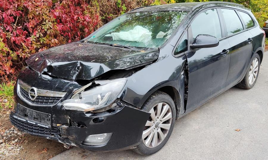Opel Astra 2012 Viļņa, ar dzinēja tilpumu 2.00 L un nobraukumu 236 tūkst. km par 1000 €, foto 1 vietnē AUTOMOTO.COM.LV