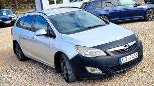 Opel Astra 2012 in Cesis, with an engine capacity of 1.70 L and mileage of 428 thousand km for 1700 €, photo 3 on AUTOMOTO.COM.LV