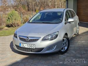 Opel Astra 2012 in Talsi, with an engine capacity of 1.70 L and mileage of 256 thousand km for 4799 €, photo  on AUTOMOTO.COM.LV