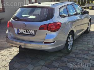 Opel Astra 2012 in Talsi, with an engine capacity of 1.70 L and mileage of 256 thousand km for 4799 €, photo 5 on AUTOMOTO.COM.LV