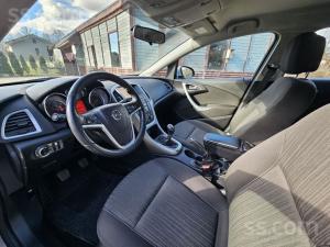 Opel Astra 2012 in Talsi, with an engine capacity of 1.70 L and mileage of 256 thousand km for 4799 €, photo 14 on AUTOMOTO.COM.LV