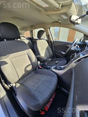 Opel Astra 2012 in Talsi, with an engine capacity of 1.70 L and mileage of 256 thousand km for 4799 €, photo 17 on AUTOMOTO.COM.LV