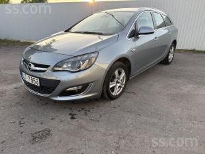 Opel Astra 2012 Jelgava, ar dzinēja tilpumu 2.00 L un nobraukumu 392 tūkst. km par 3600 €, foto 3 vietnē AUTOMOTO.COM.LV