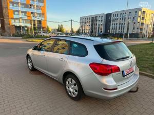 Opel Astra 2012 in Vilnius, with an engine capacity of 1.40 L and mileage of 250 thousand km for 2350 €, photo 3 on AUTOMOTO.COM.LV