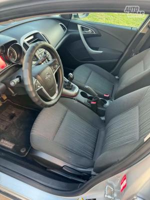 Opel Astra 2012 Viļņa, ar dzinēja tilpumu 1.40 L un nobraukumu 250 tūkst. km par 2300 €, foto 6 vietnē AUTOMOTO.COM.LV