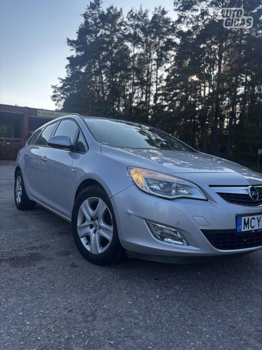 Opel Astra 2012 Druskininkai, ar dzinēja tilpumu 1.60 L un nobraukumu 236 tūkst. km par 2800 €, foto 3 vietnē AUTOMOTO.COM.LV