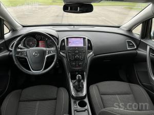 Opel Astra 2013 Cēsis, ar dzinēja tilpumu 2.00 L un nobraukumu 184 tūkst. km par 4650 €, foto 10 vietnē AUTOMOTO.COM.LV
