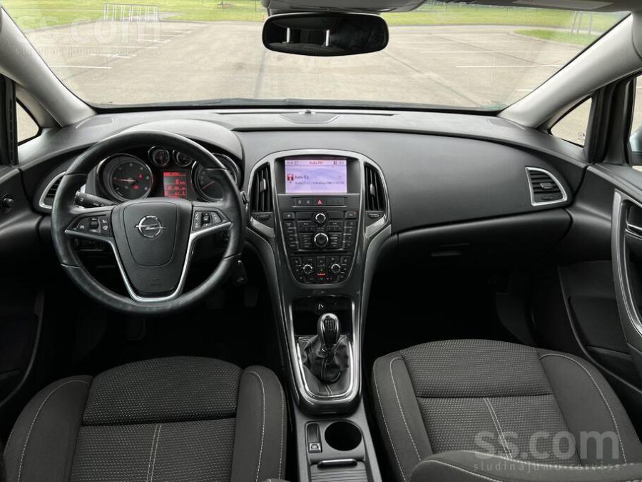Opel Astra 2013 Cēsis, ar dzinēja tilpumu 2.00 L un nobraukumu 184 tūkst. km par 4650 €, foto 10 vietnē AUTOMOTO.COM.LV