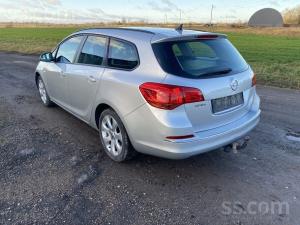 Opel Astra 2013 in Saldus, with an engine capacity of 1.70 L and mileage of 311 thousand km for 3750 €, photo 3 on AUTOMOTO.COM.LV