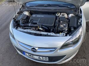 Opel Astra 2013 in Saldus, with an engine capacity of 1.70 L and mileage of 311 thousand km for 3750 €, photo 10 on AUTOMOTO.COM.LV