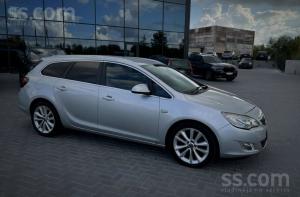 Opel Astra 2013 in Telschi, with an engine capacity of 1.70 L and mileage of 224 thousand km for 4399 €, photo 8 on AUTOMOTO.COM.LV