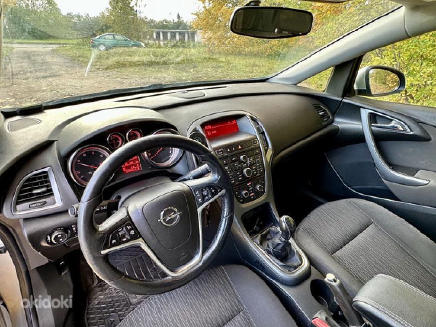 Opel Astra 2013 Tartu, ar dzinēja tilpumu 1.70 L un nobraukumu 301 tūkst. km par 3500 €, foto 6 vietnē AUTOMOTO.COM.LV
